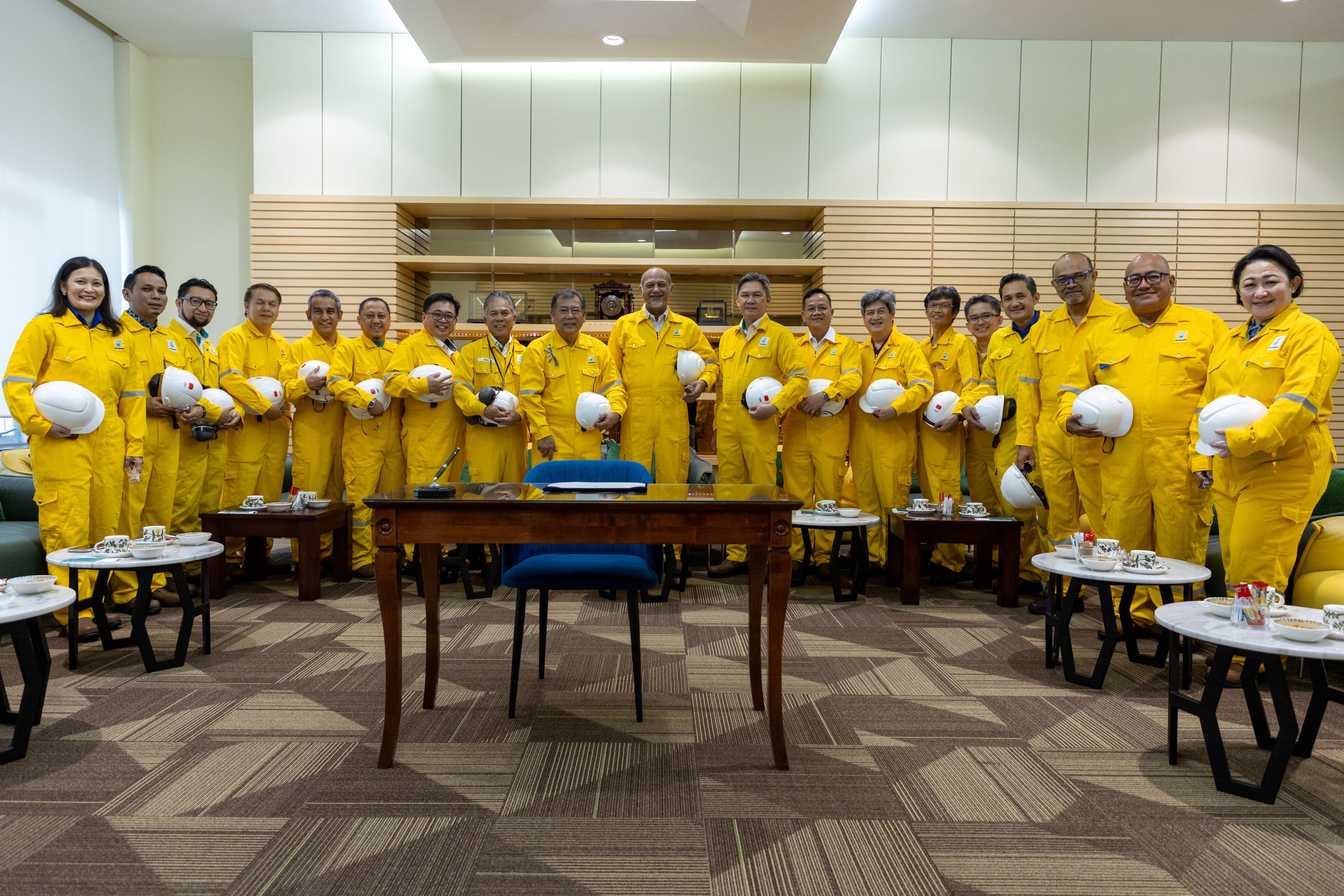 PETRONAS AND TM DRIVE SUCCESSFUL PRIVATE 5G NETWORK DEPLOYMENT AT PETRONAS LNG COMPLEX BINTULU ...